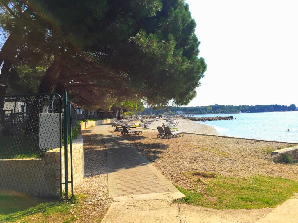 Was bedeutet textilfrei baden? - Erwachsenenhotels buchen